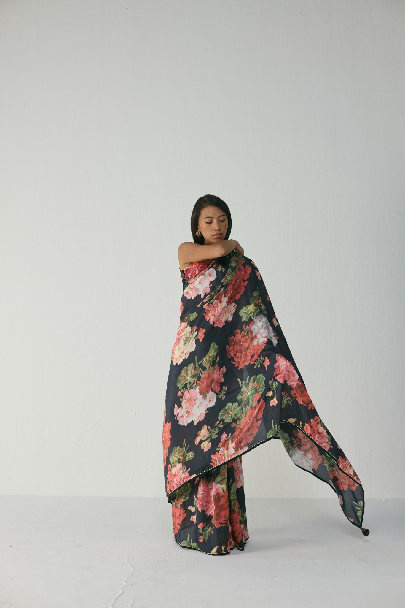 Bloody Mary Saree – Shuffling Suitcases